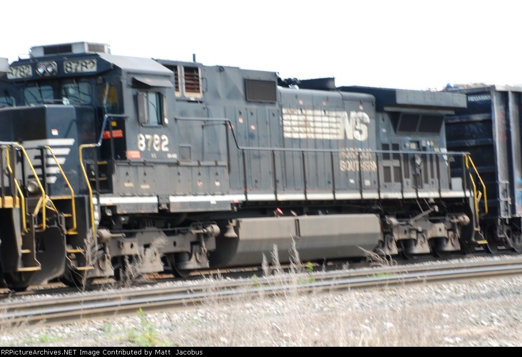 NS 8782